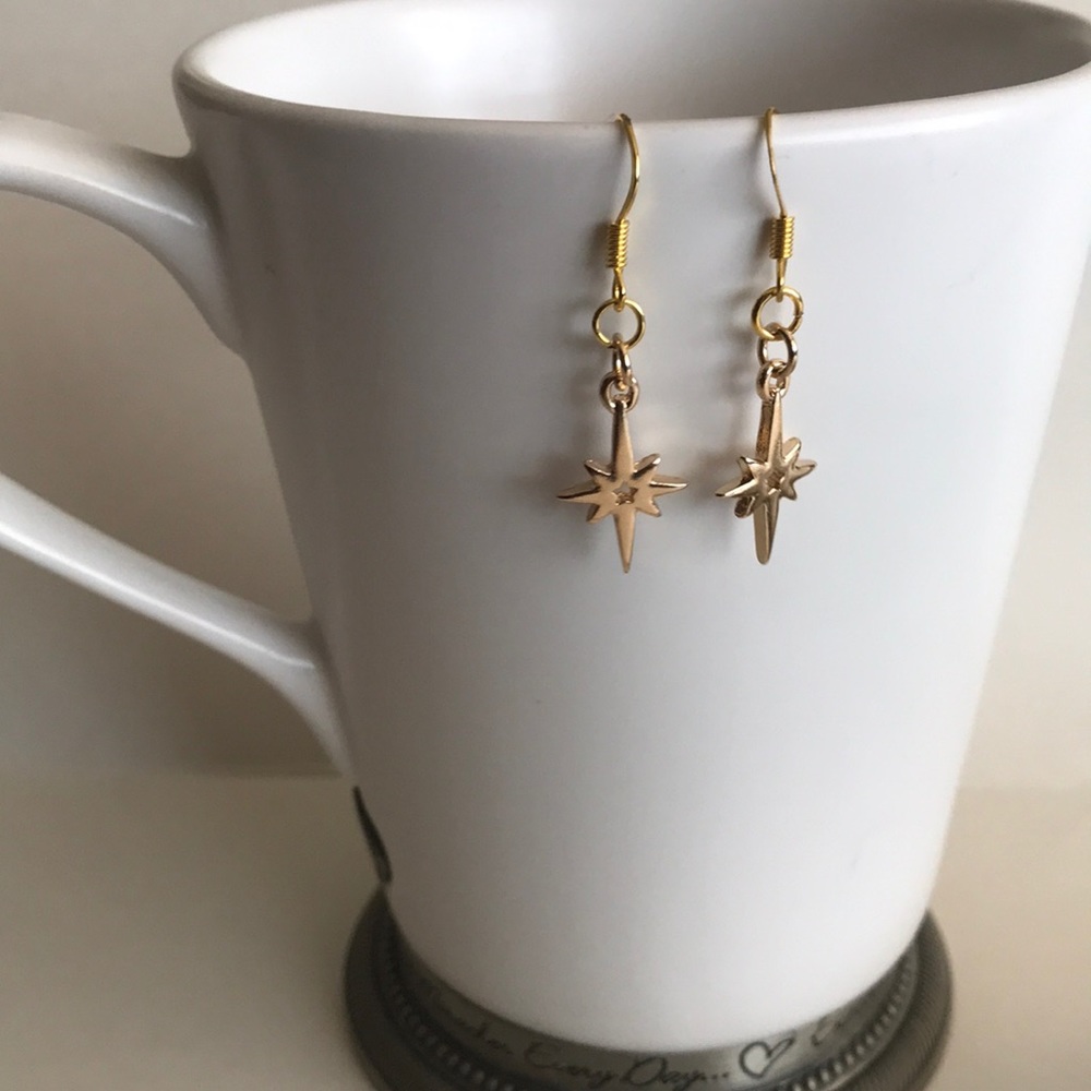 New Dangling Points Of The Compass - Gem